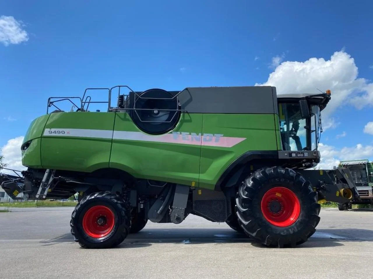 Cheap Price Agriculture Machinery Claas Lexion 5300 Combine Harvester ...