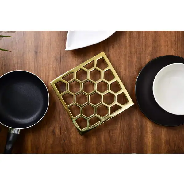 Modern Luxury Round Metal Trivet - Heat Resistant, Nonslip for Kitchen ...