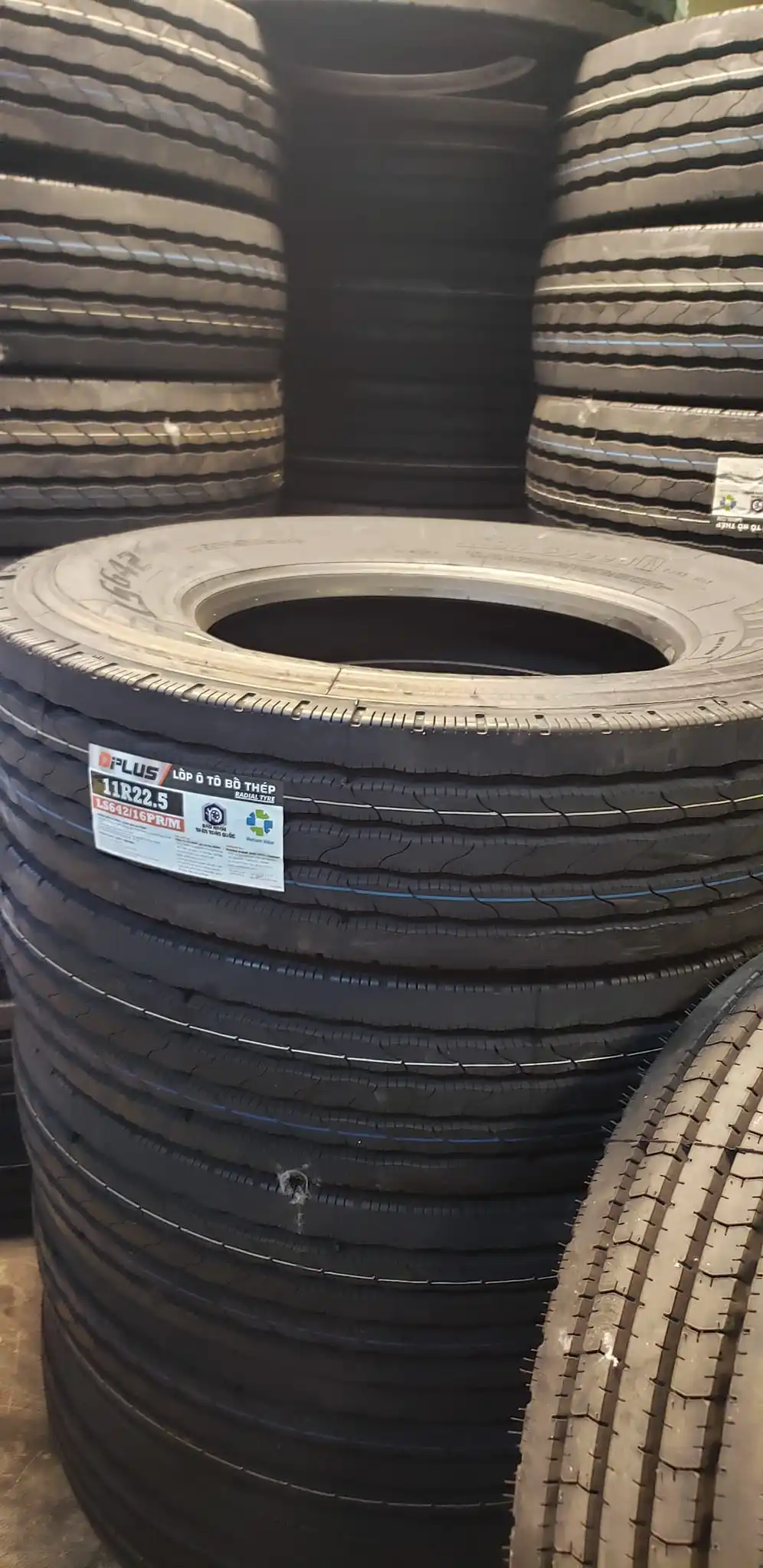 Premium Quality New Radial Trailer Truck Tires 295 80R22.5 315 80R22.5 385 55R22.5 385 65R22.5 ...