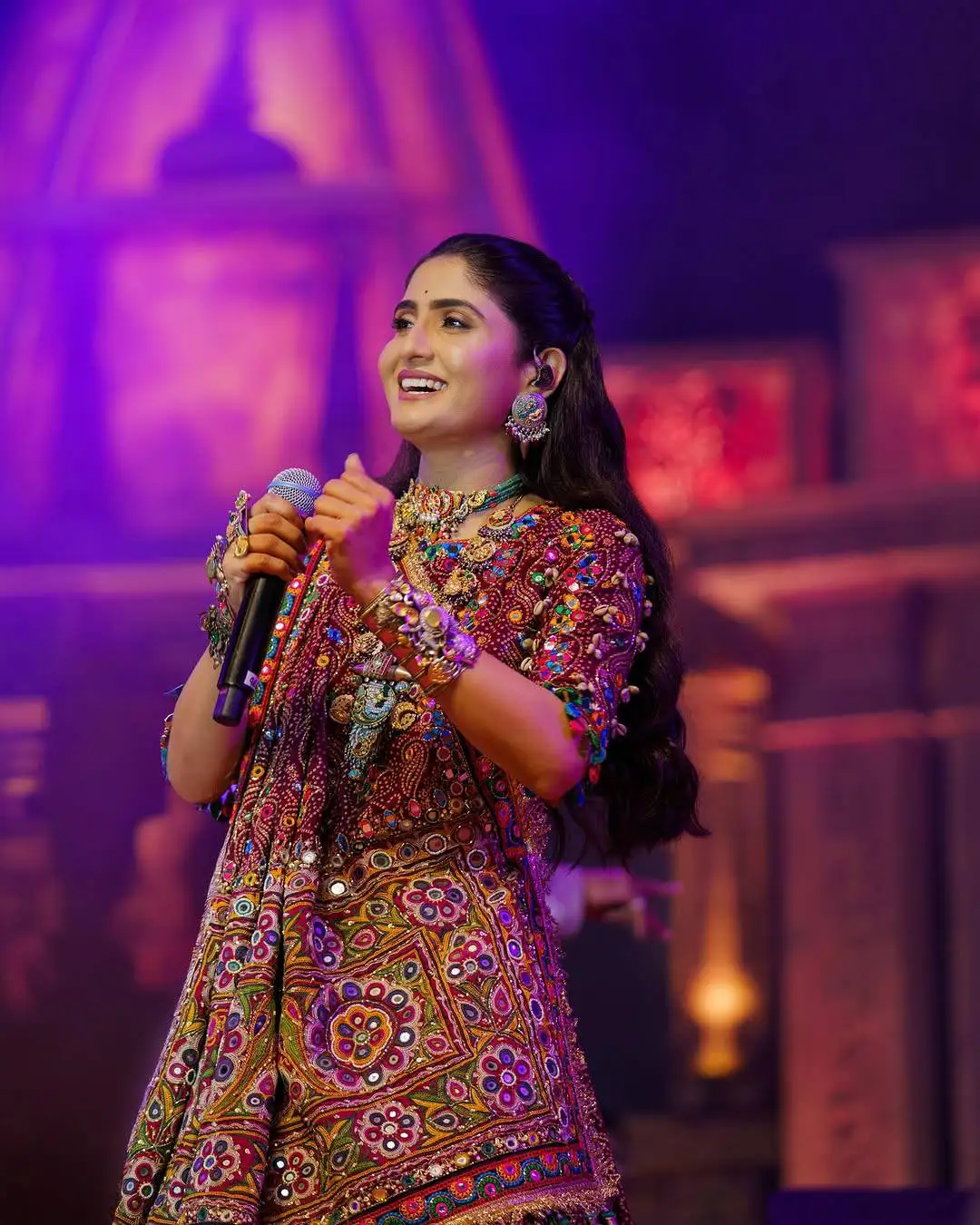 ALC Series Modern Navratri Special Chaniya Choli Indian & Pakistani Party Wear Reversible ...