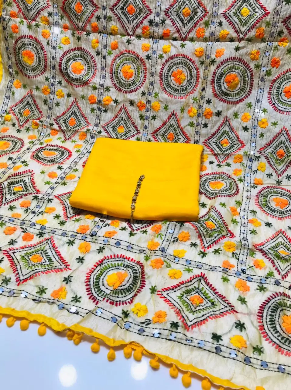 Fancy Ladies Shalwar Kameez Design Ladies - Buy Designer Modern Ladies ...