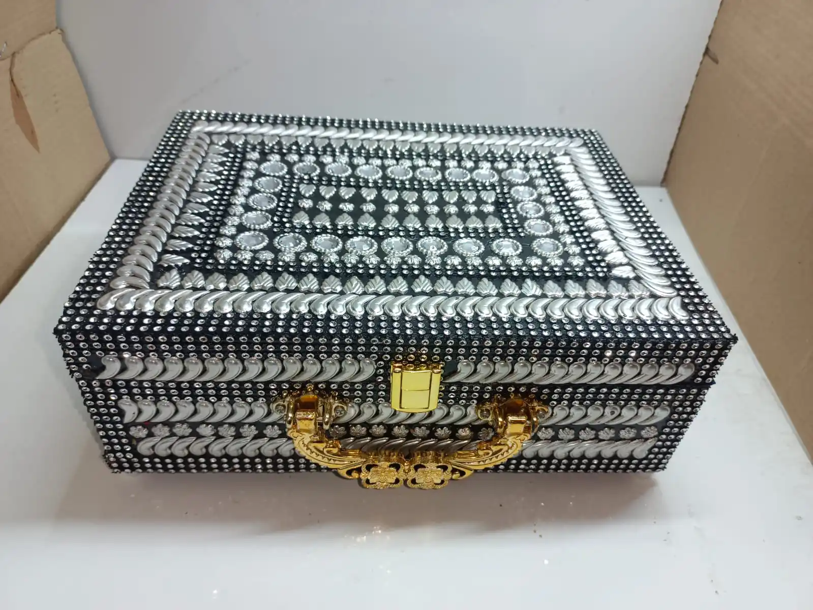 Custom Made Beautifully Crafted Lac Boxes with Multi Coloured Bead Work ...