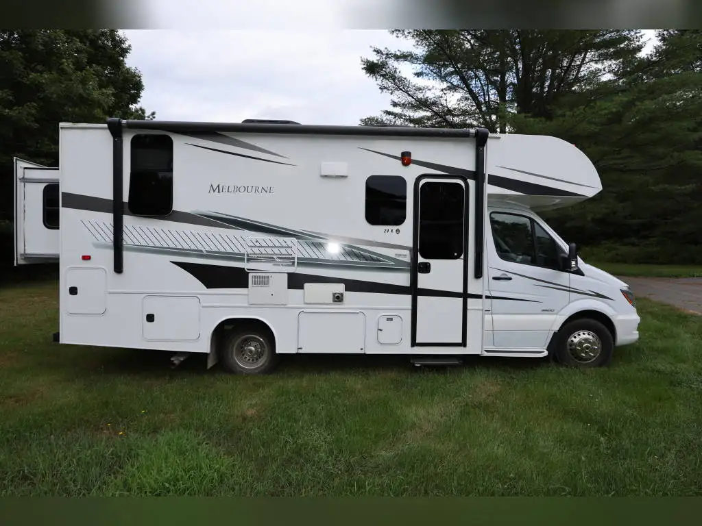 Cheap Travel Trailer Rv Camper Motor Homes Caravan China With Air ...