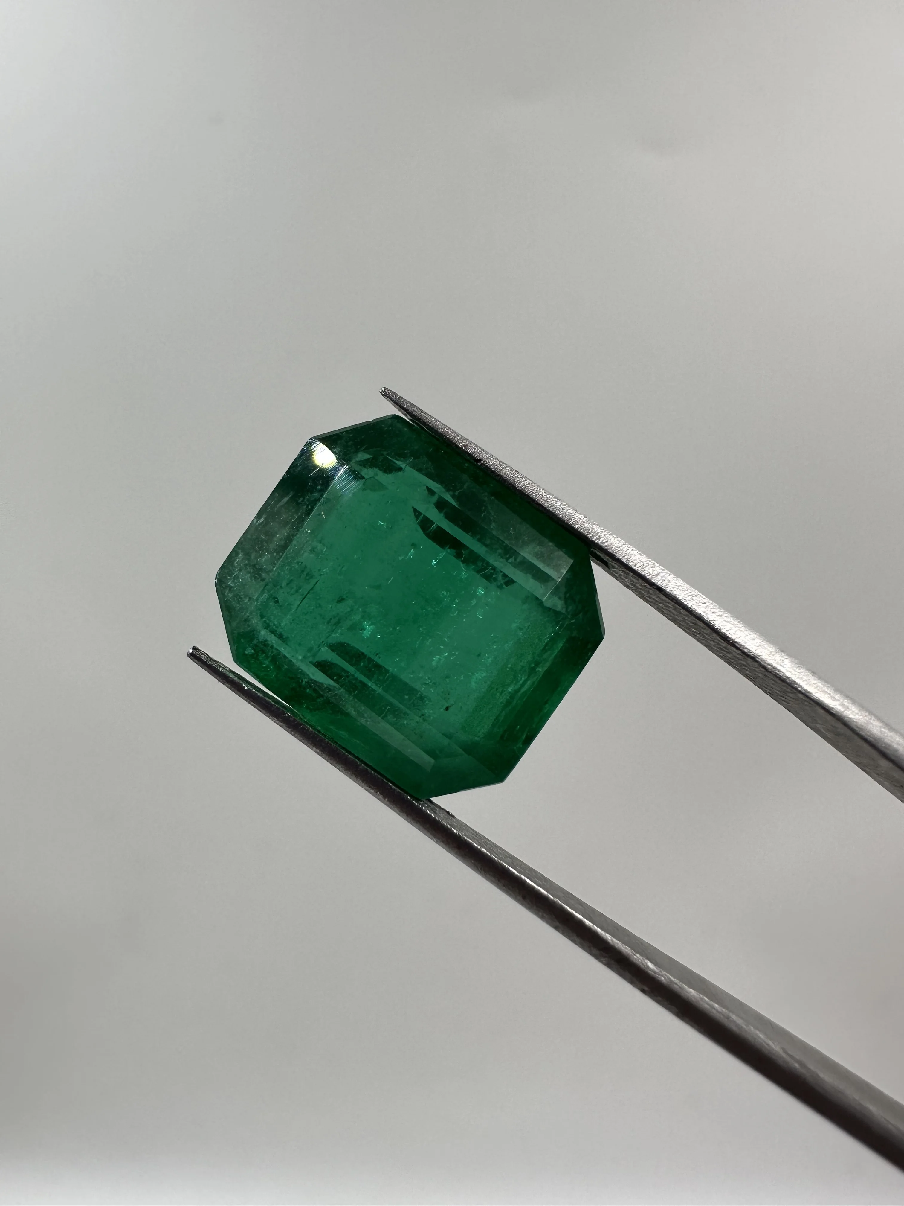 Aaa Vivid Green Color Premium Grade Superior Quality Untreated Natural ...