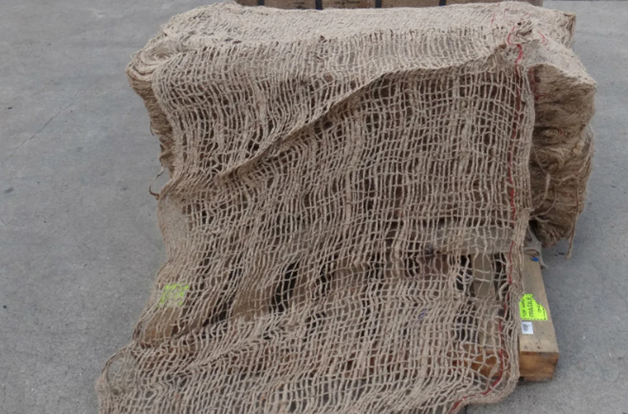 Export Oriented Jute Soil Saver Erosion Control Net Roll 100% Natural ...