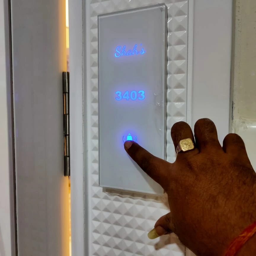 Hotel Vertical Corridor Panel Fox Domotics - DND & Laundry