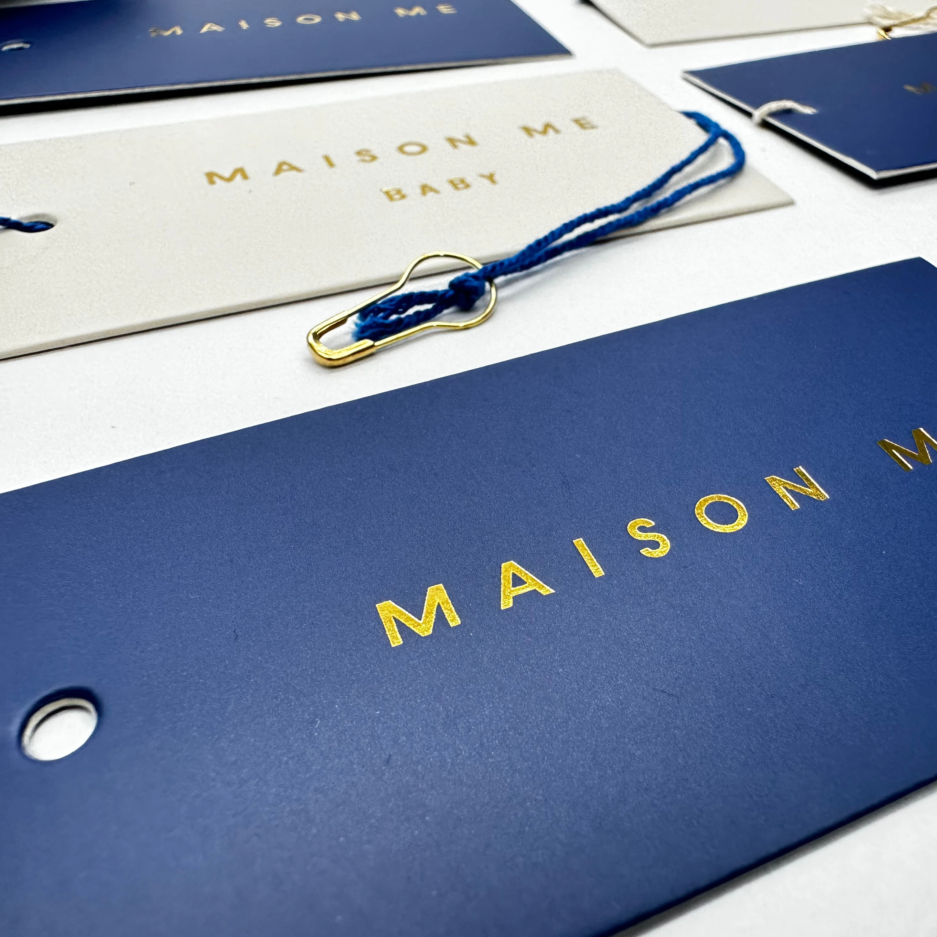 Custom Luxury Hot Stamp Gold Foil Swing Tag Recycle Paper Card Embossed ...