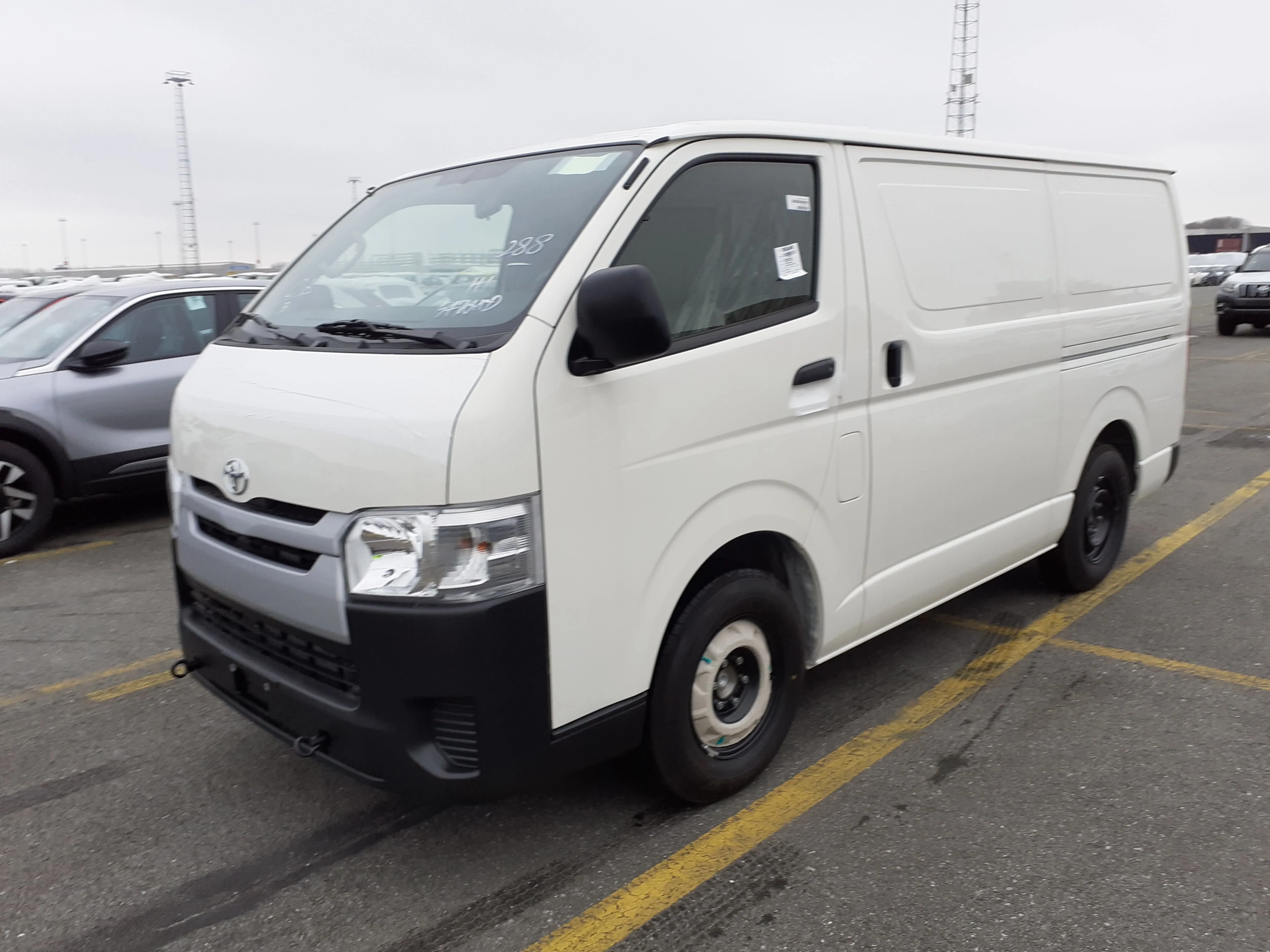 2019 Toyota Hiace 14-seater Bus - Buy Toyota Commuter Bus For Sale ...