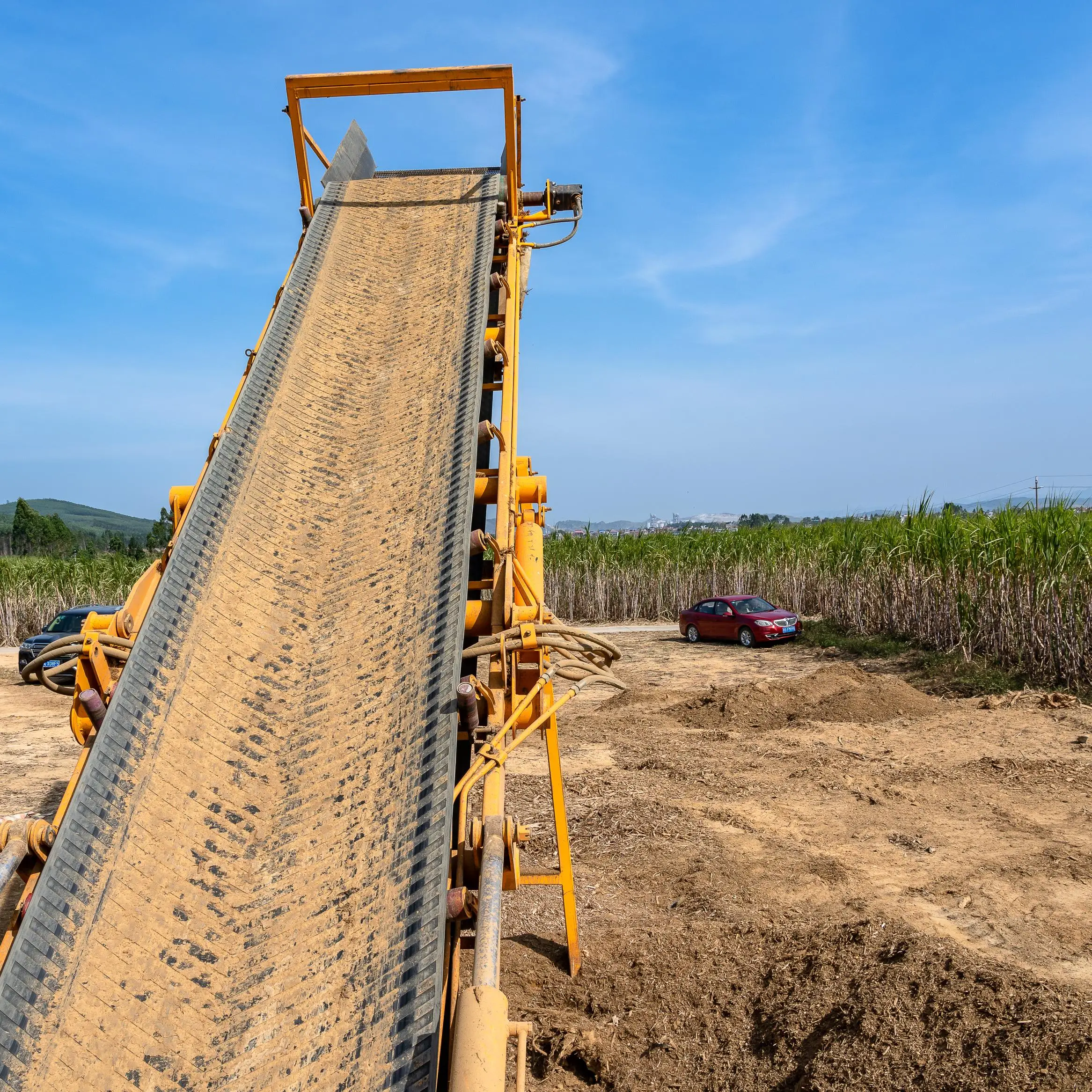 Wood Shredding Pulverizer Machine - Efficient Sawdust Maker