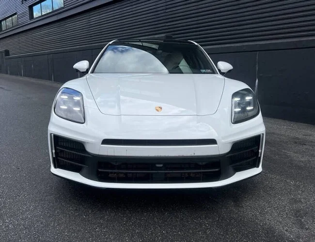 PERFECTLY USED 2024 P orsche Panamera 4| Alibaba.com