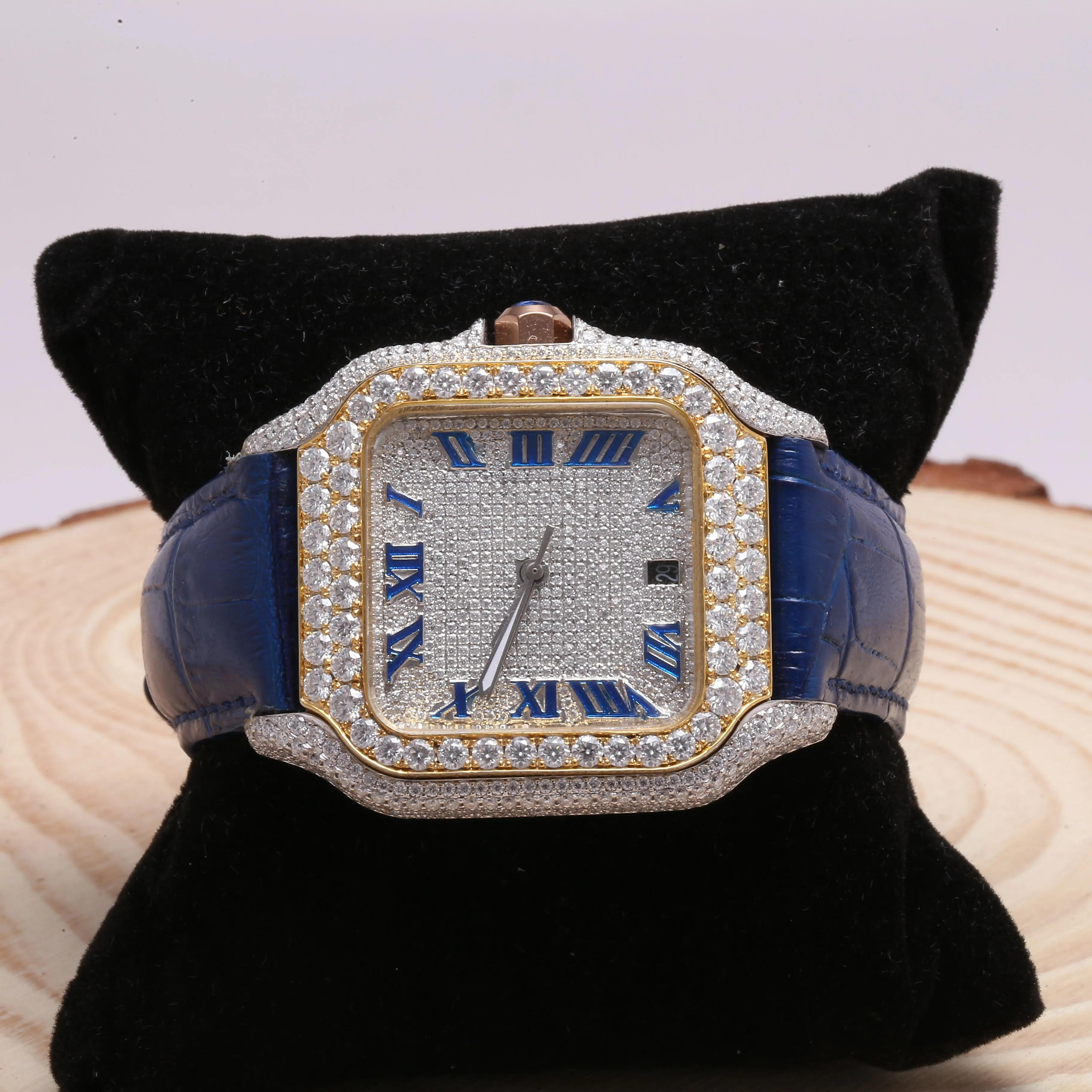 Unveiling Hip Hop Inspired Unisex Wrist Watch Embellished By Moissanite ...