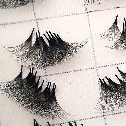 Ready-to-Ship 16D Mega Volume Korean PBT Fiber Eyelashes 3D Handmade ...