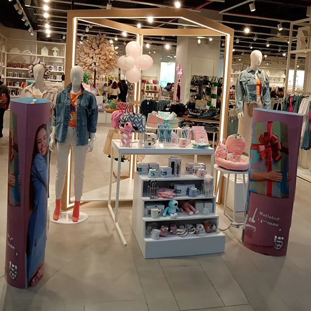 Metal And Wood Display High Quality Stand Display Rack Showroom With ...