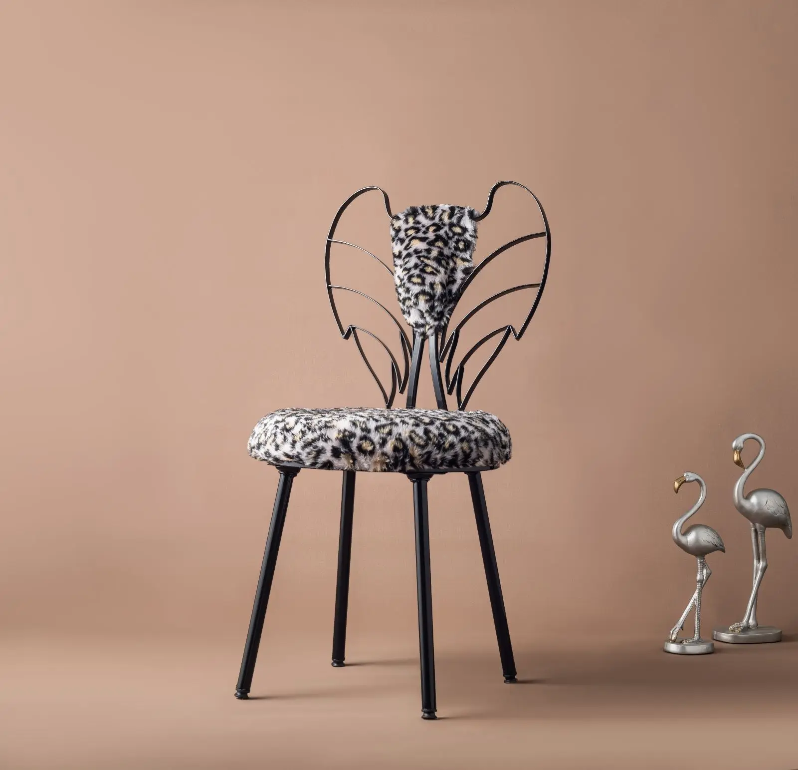 Black Stainless Metal Detailed Stylish Aesthetic Chair A Variety Of ...