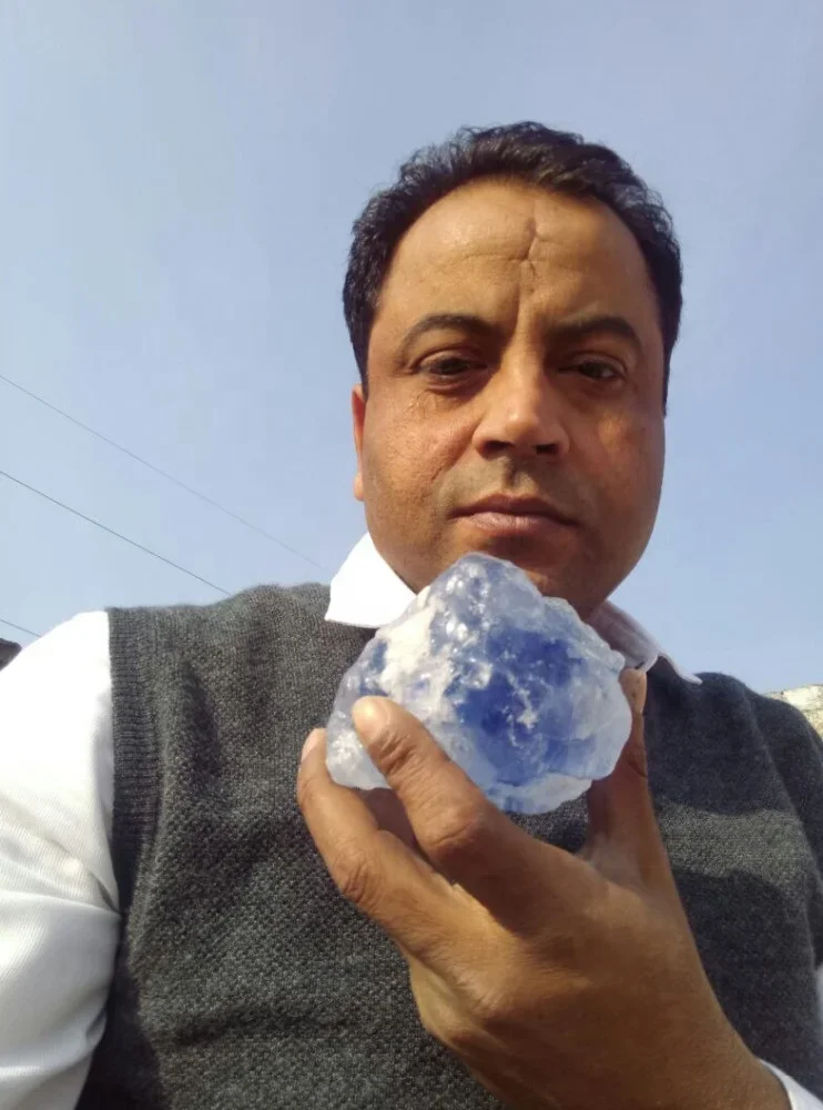 Best Persian Blue Edible Salt Coarse With High Quality Plastic Pouch ...