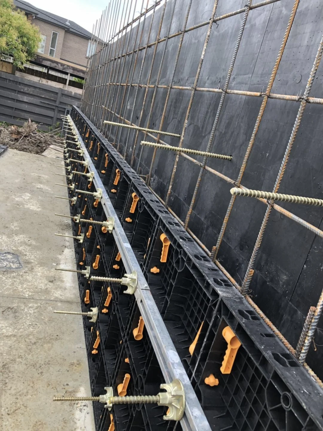 Plastic Formwork for Concrete Walls & Slabs | Reusable, Eco-Friendly ...