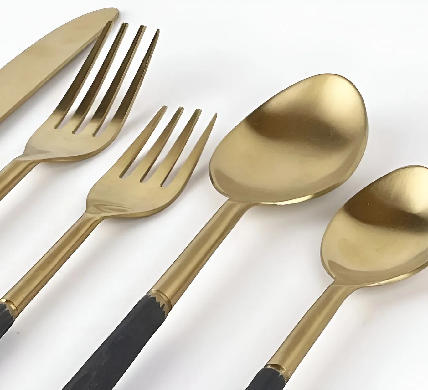 Luxury Two-toned Black Gold Handle Metal Flatware Sets Dinner Knife Fork Spoon Set Of 5 Flatware ...