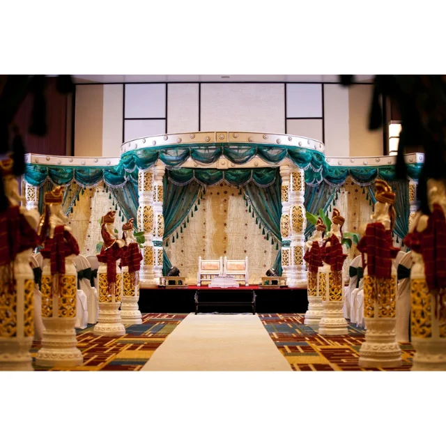 South Indian Rajwada Style Wedding Mandap Elegant Look Wedding Mandap ...