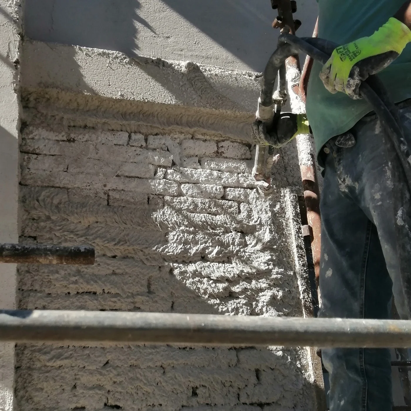 Certified NHL Natural Lime Cement Dehumidifying Plaster with Pozzolanic ...