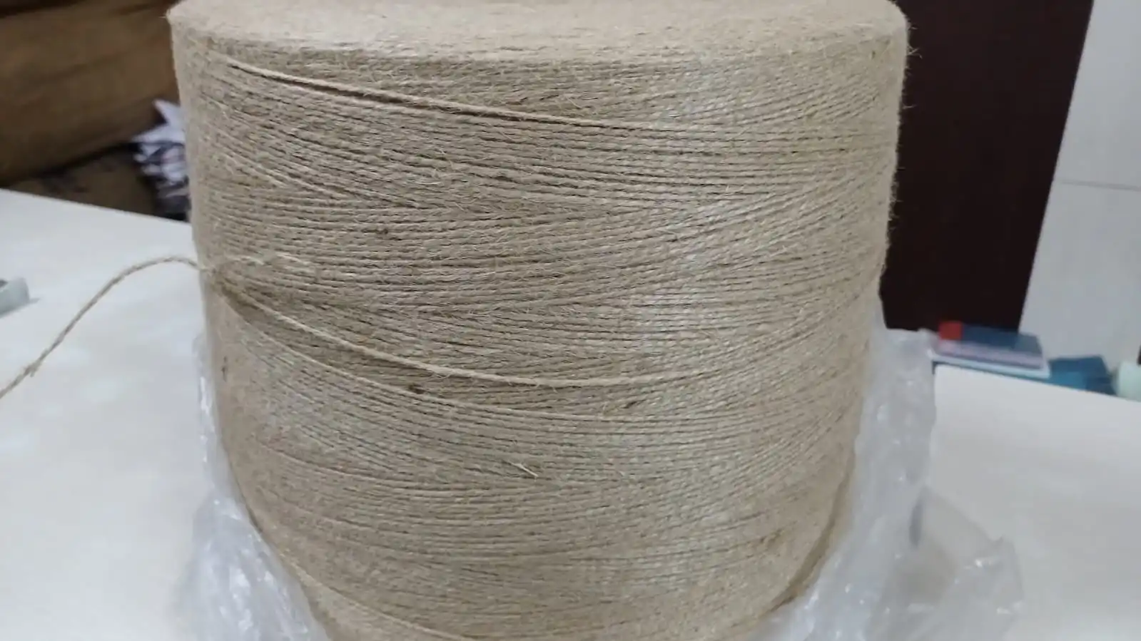 Custom Handmade Jute Yarn Made From 100% Jute Fiber Ideal For Textile ...