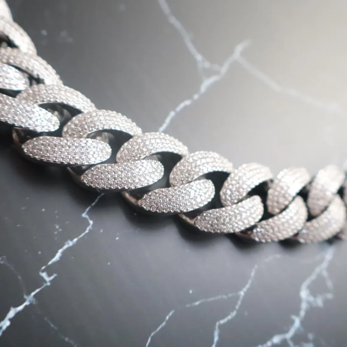 Cuban Link Chain Fully Iced Out Chain With Diamond Moissanite Diamond ...