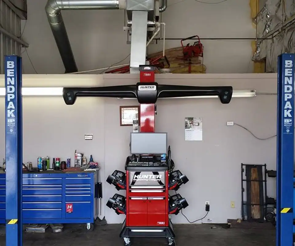 Affordable 3D Wheel Alignment Machines for Automotive Workshops