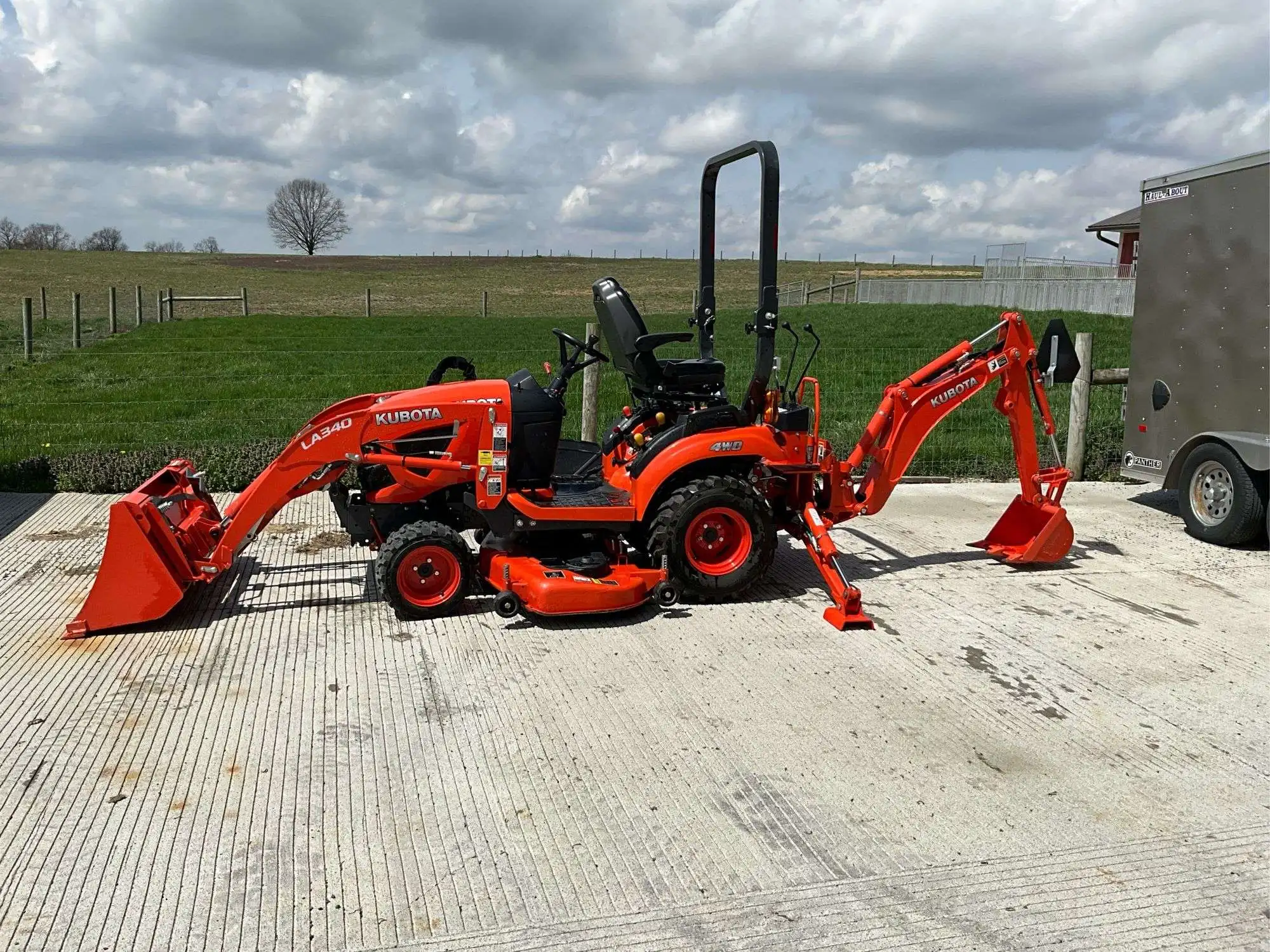 Wholesale Compact Mini Kubota 4WD Tractor Used Agricultural Equipment ...