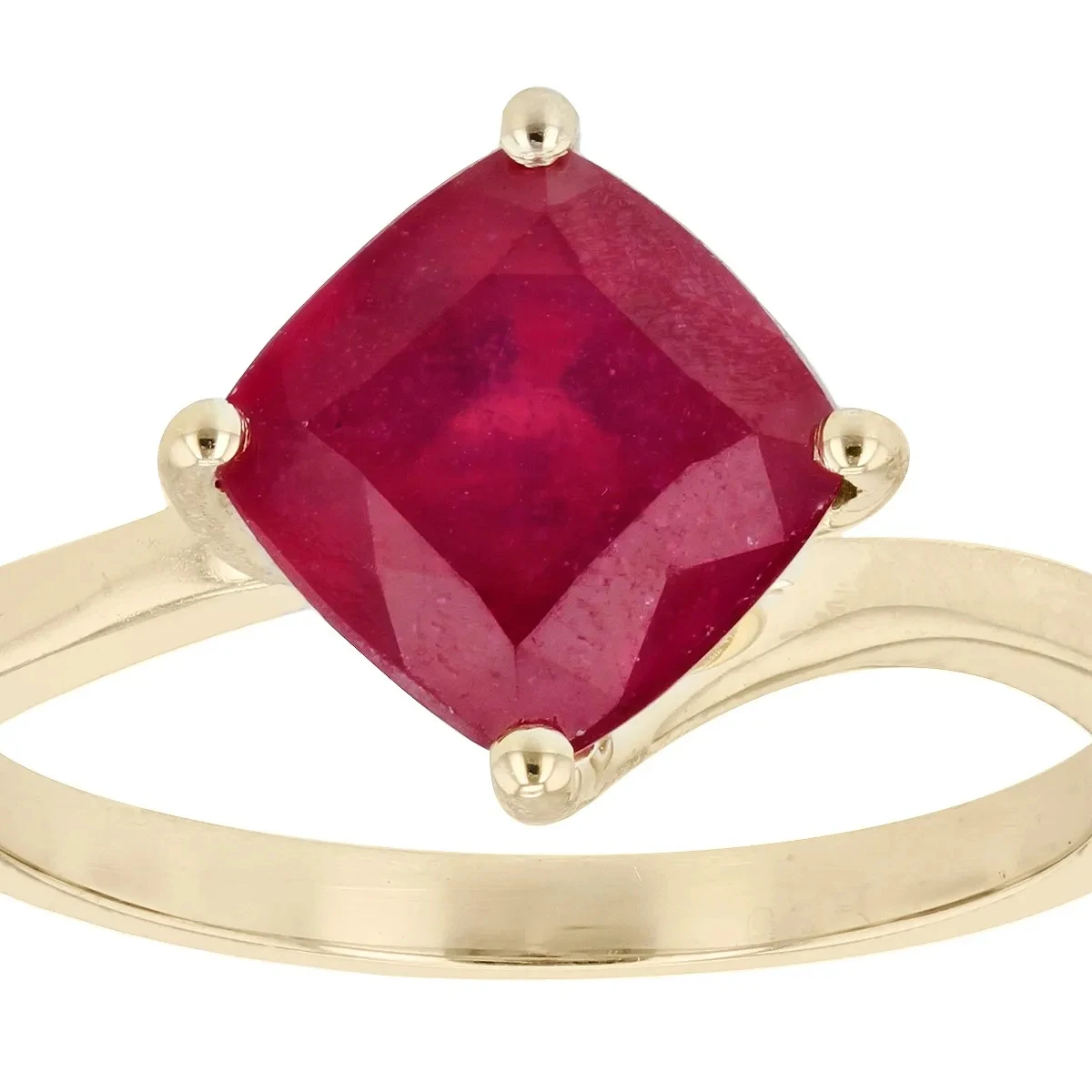 Radiant Romance: The Red Mahaleo Ruby 10k Yellow Gold Solitaire Ring ...