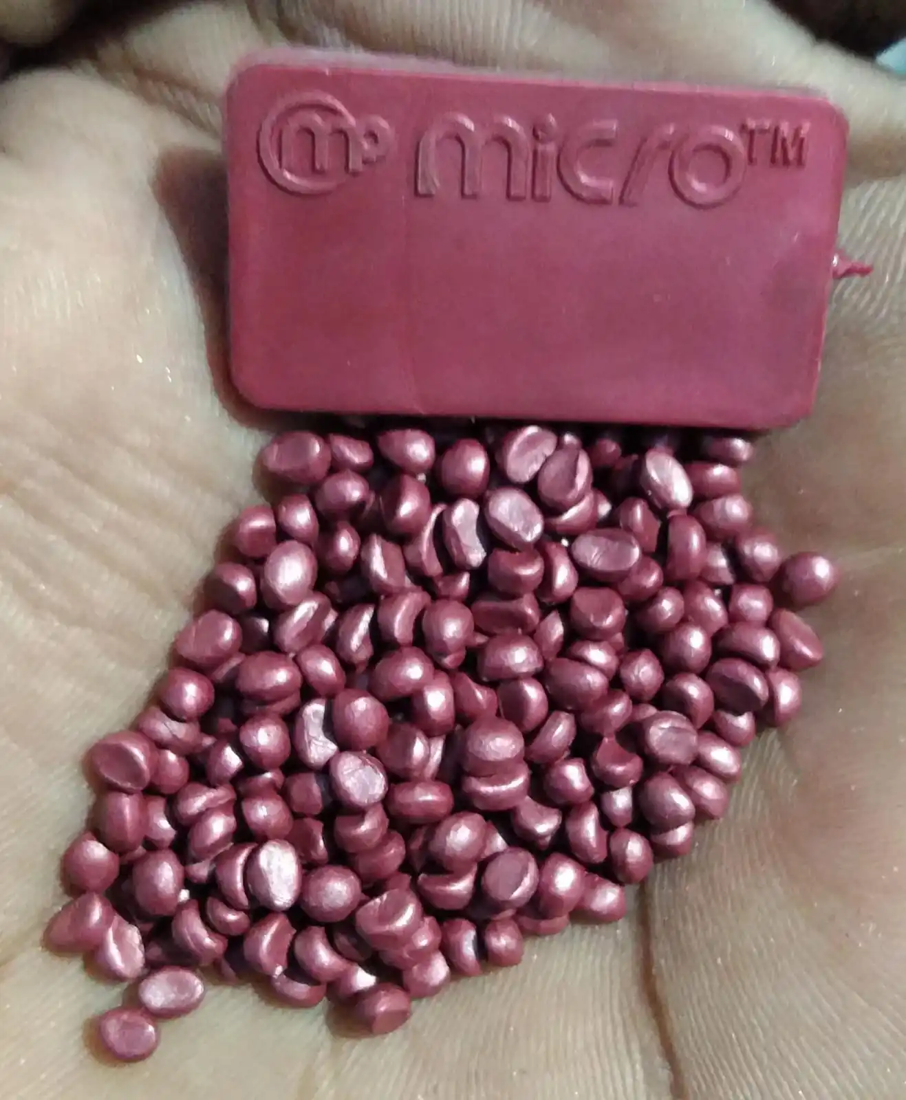 5023 Metallic Red Masterbatch For Blowing Film Pp Pe Plastic Injection ...