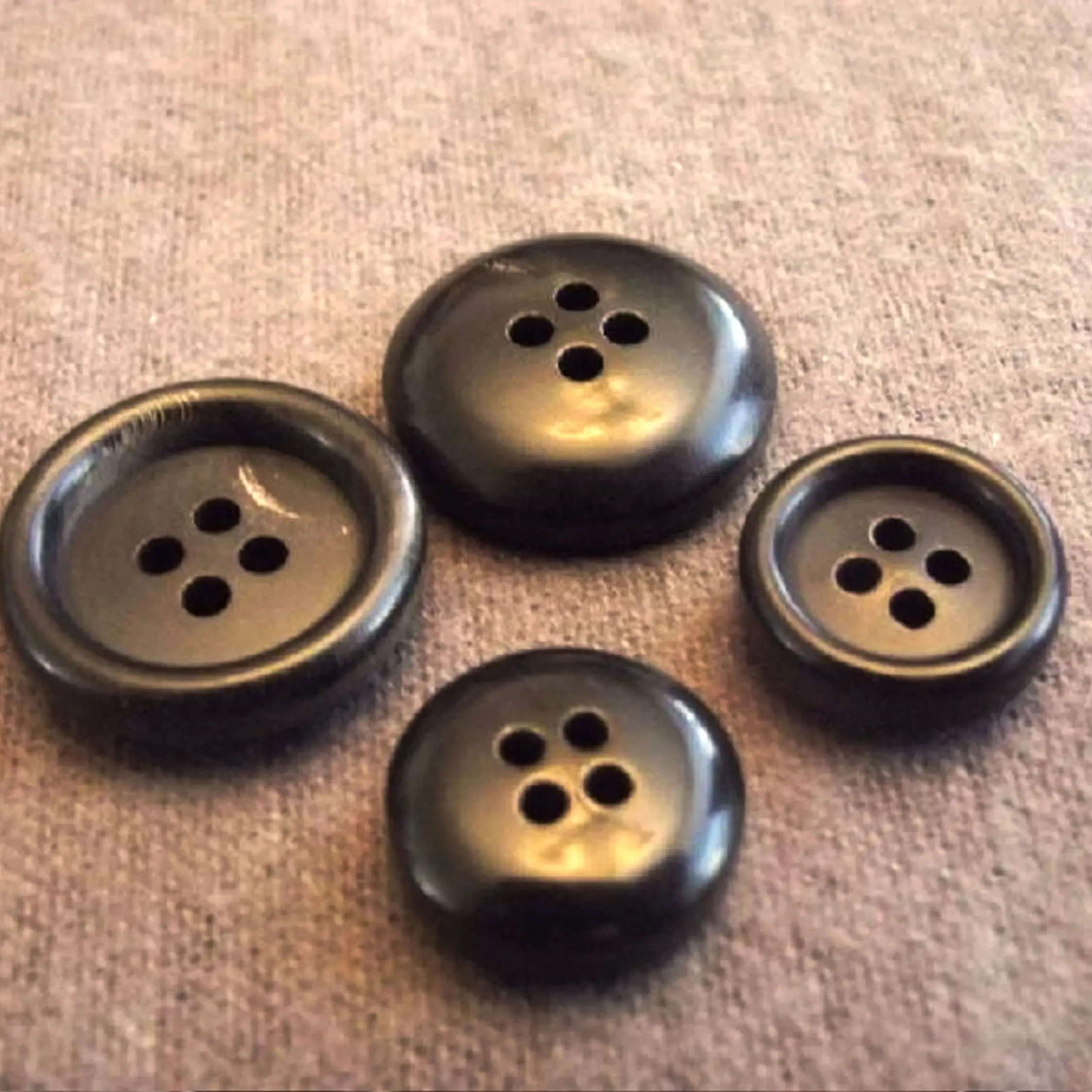 Buffalo Horn Buttons Supplier Real Horn Buttons Set For Blazers Suits ...