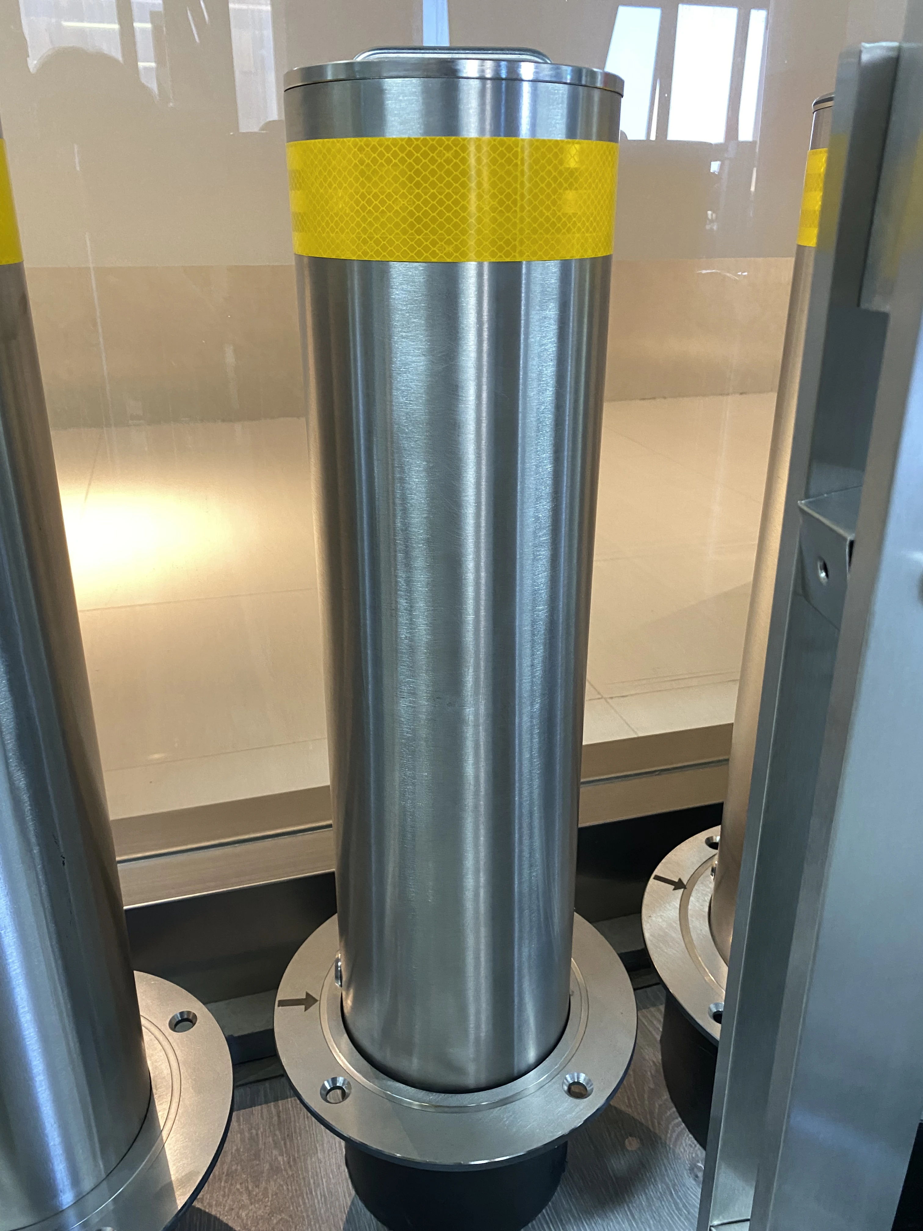 2024 Hydraulic Automatic Rising Bollards Remote Control Security ...