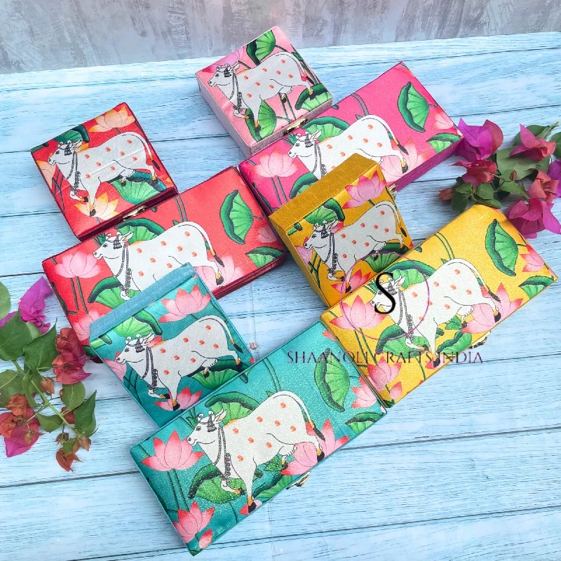 Indian Handmade Dry Fruits Boxes with Pichwai Print Cash Box Gift ...