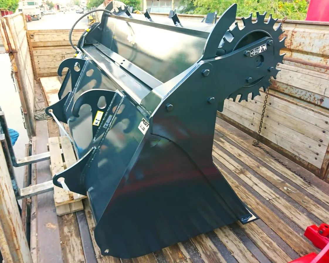 2023 Wagger Heavy Duty Silage Bucket - Efficient Forage Handling