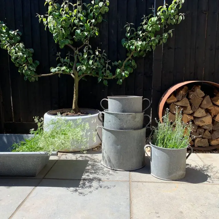 Vintage Galvanized Metal Outdoor Planters Durable Design Set for Garden ...