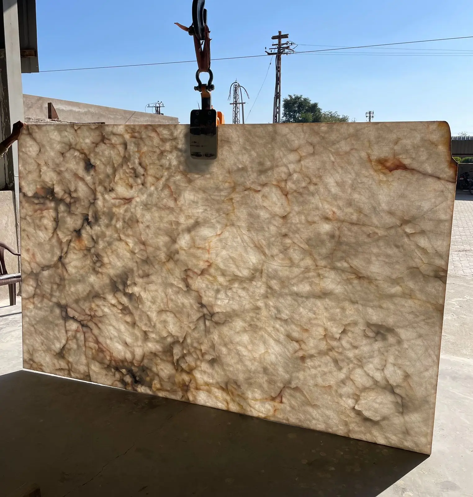 Backlit Translucent Quartzite Slabs for Modern Design