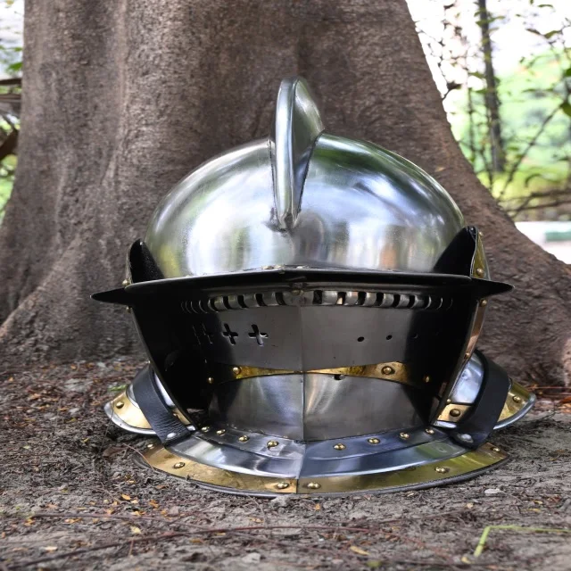 Medieval European Closed Helmet Knights Armor Helmet Roman Burgonet ...