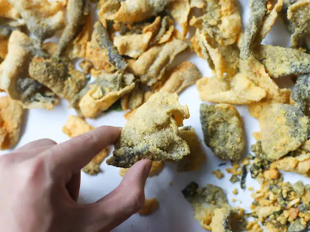 Crispy Fish Skin Snack so Delicious - High Export Fried Fish Skin ...