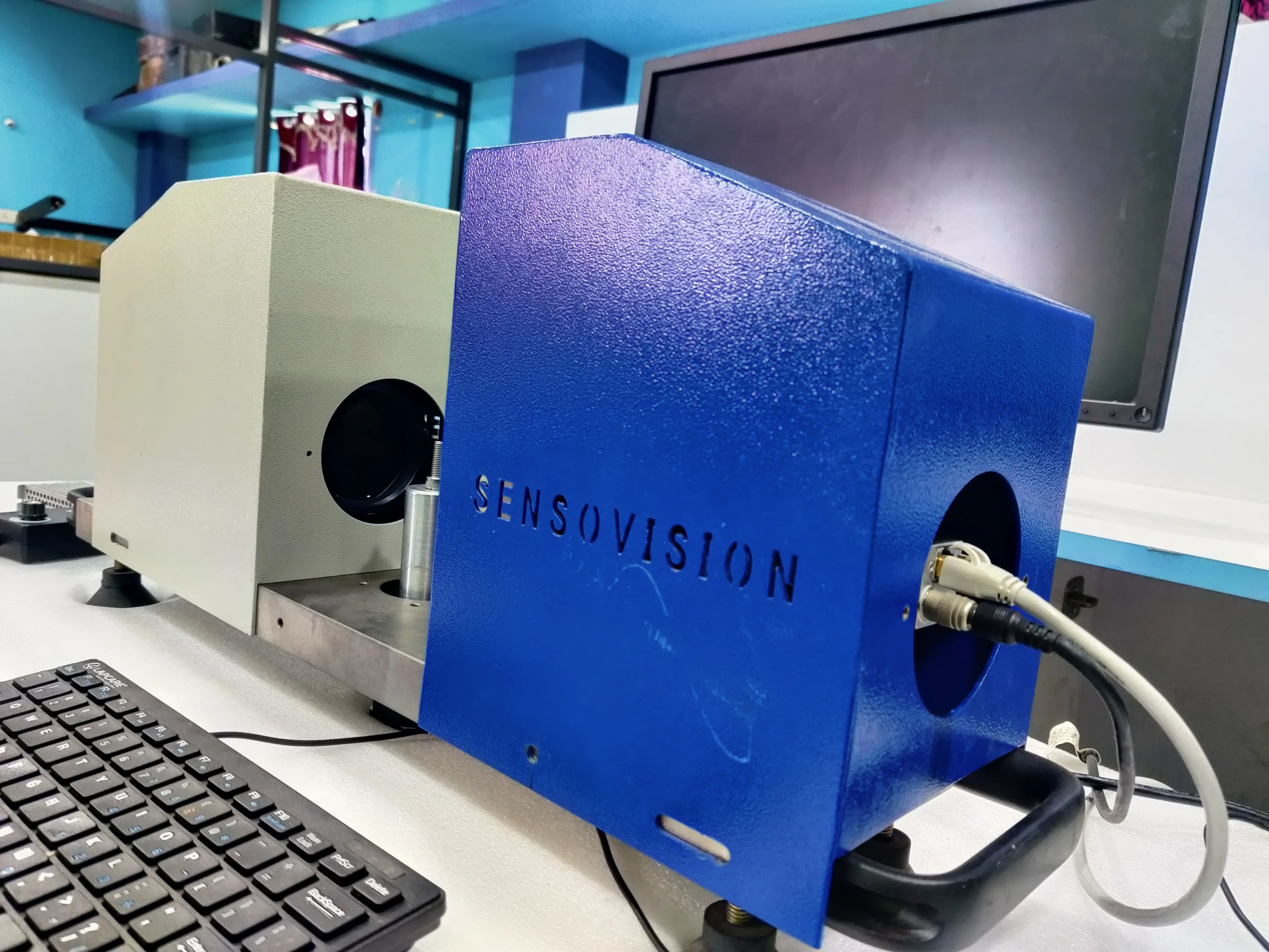 Machine Vision Inspection With Profile Projection Technology For ...