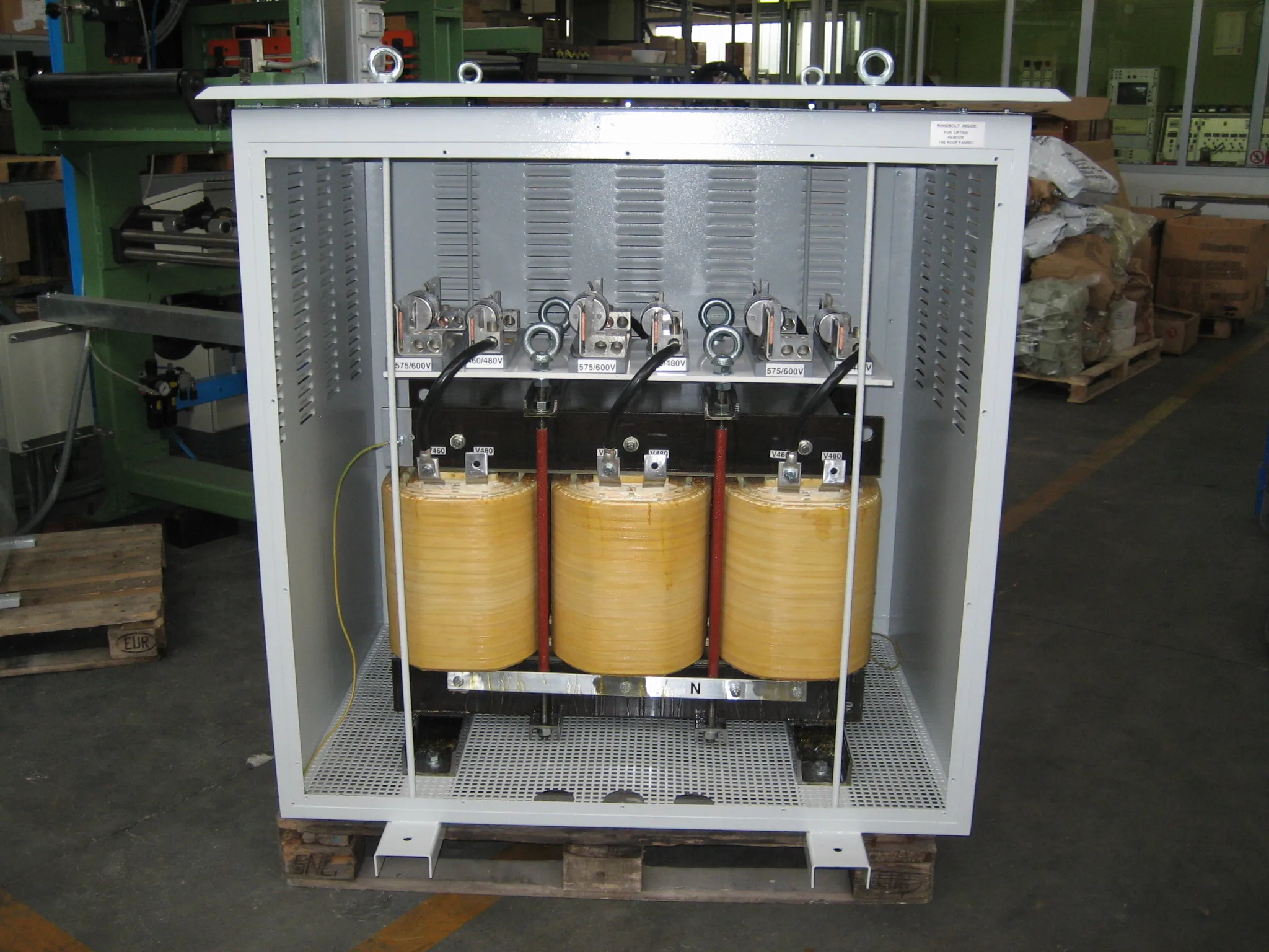 Original Italian Design Three Phase Transformer 200kva Yyn10 Ip 21 With ...