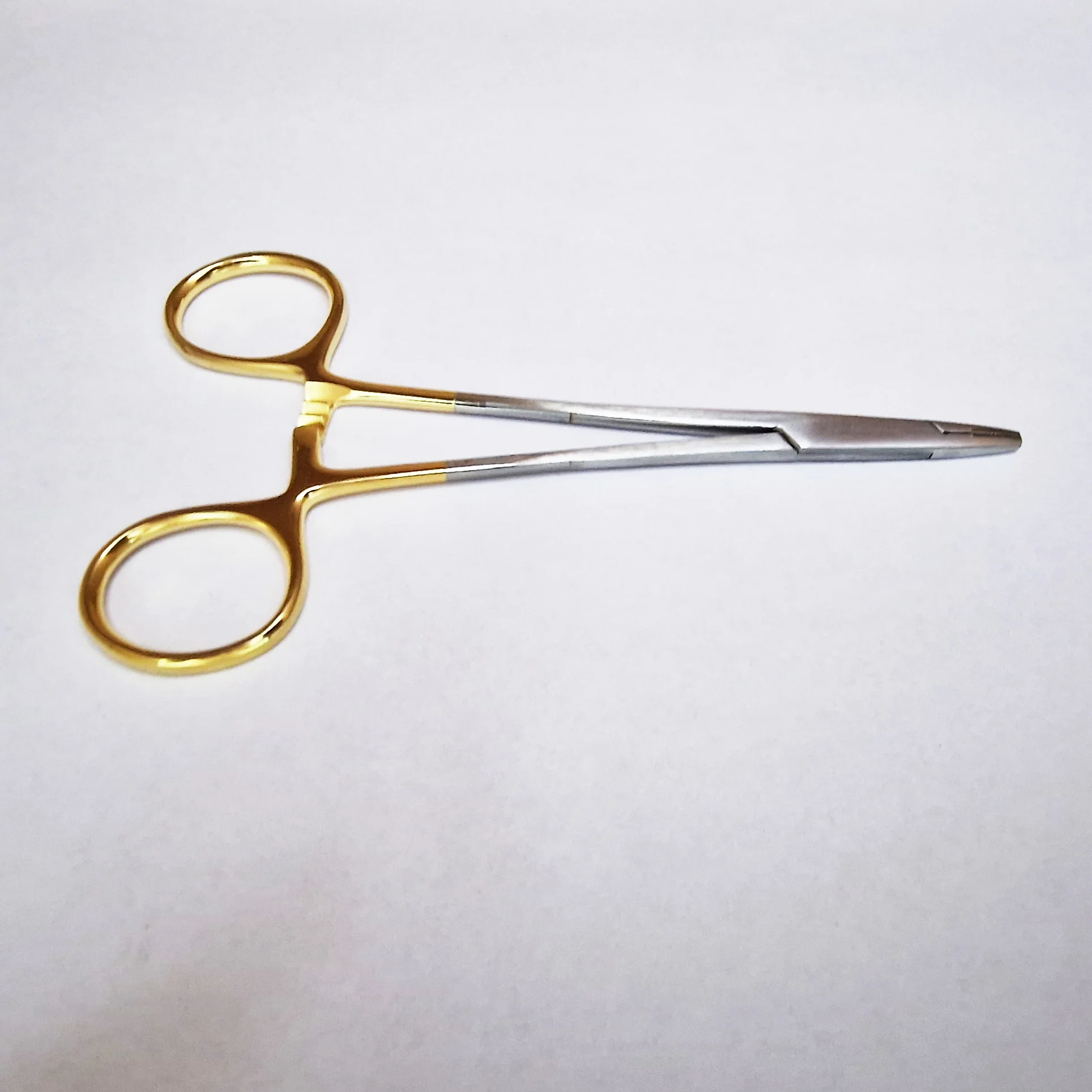 Wholesale Derf Surgical Instruments Gold Needle Holder with Tungsten ...