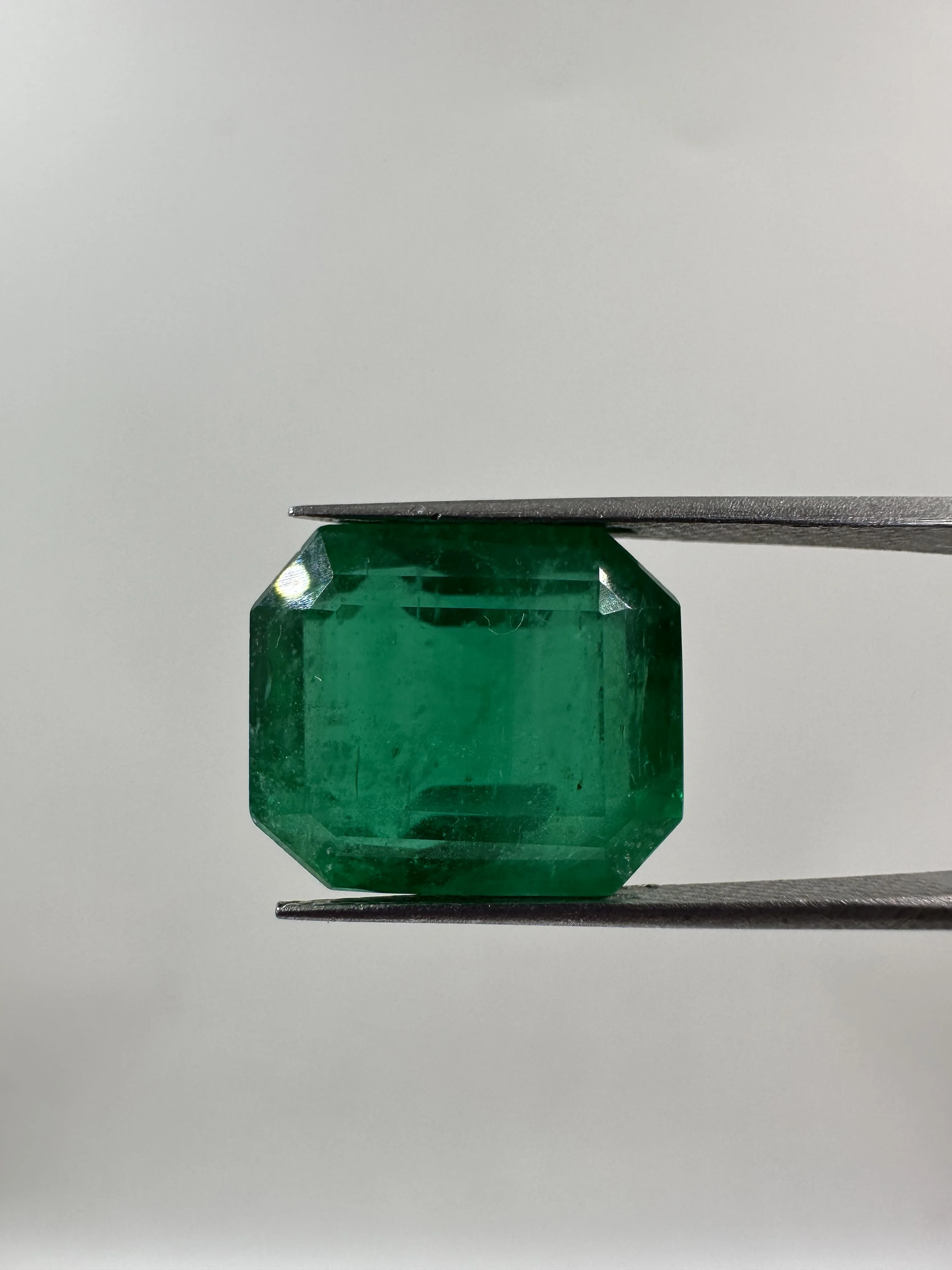 Aaa Vivid Green Color Premium Grade Superior Quality Untreated Natural ...