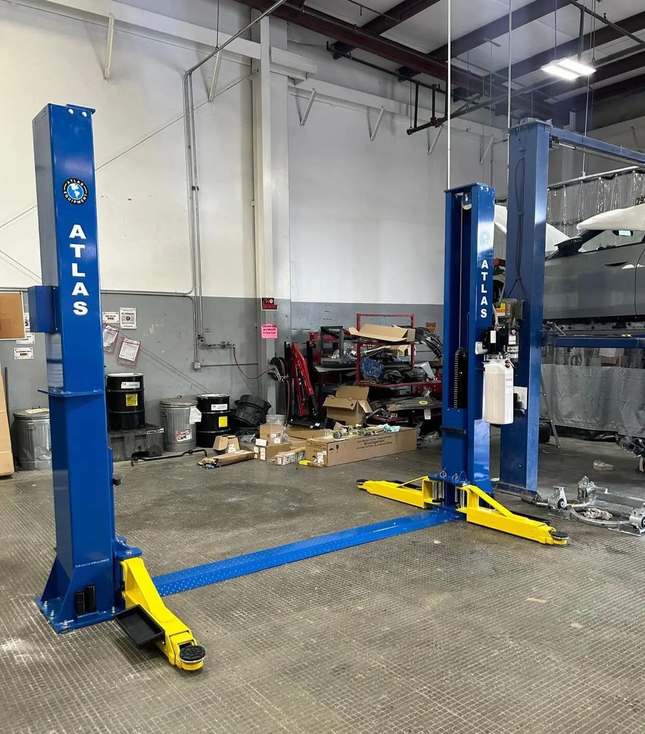 New Four Post Hydraulic Car Lift 110v/220v/240v/380v 9000lbs Four ...