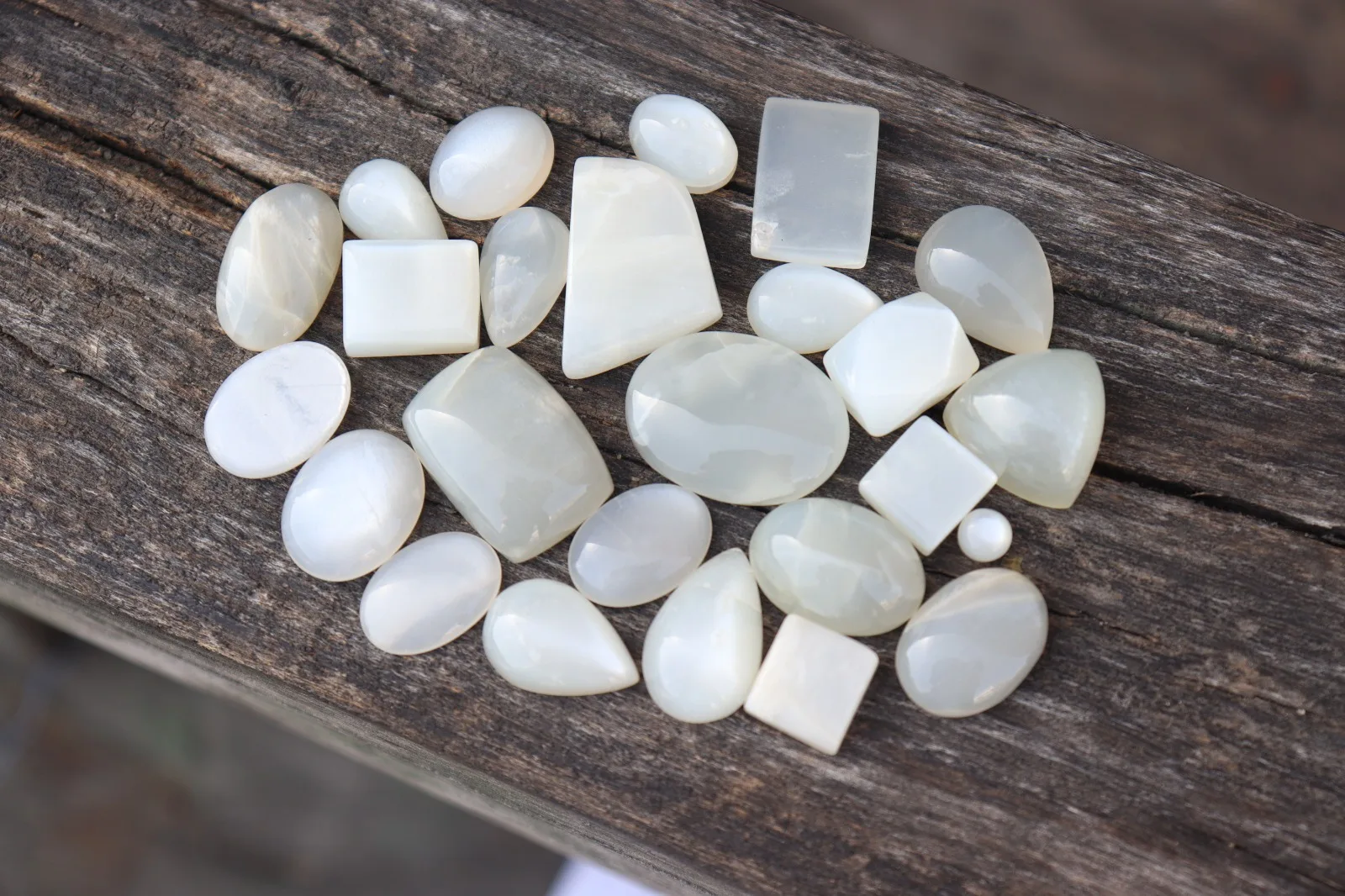 White Moonstone Natural Gemstone Jewellery Making With Customized ...