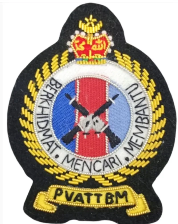 Handmade Embroidered Royal Logo Patches Custom Fabric Badges with Lace ...