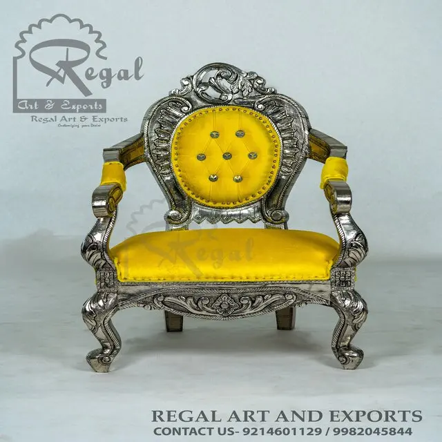 Ranna Chair The Design Which Continues During The Reign Of Queen ...