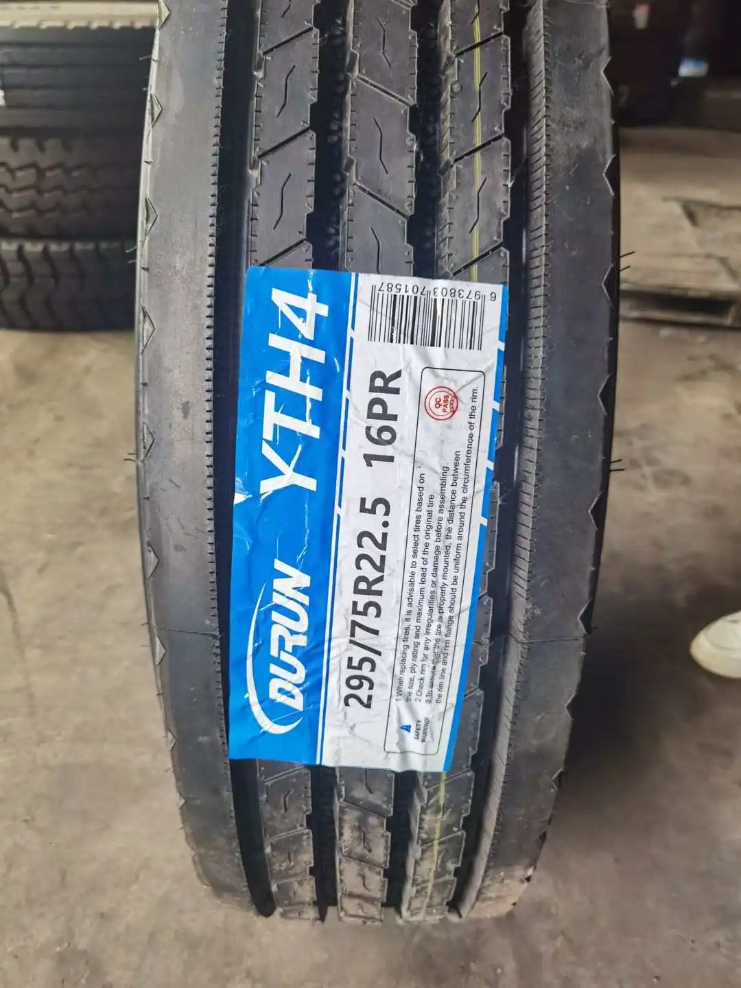 Heavy duty commercial truck tires 315 60R225, 295 75R22.5, 315 70R22.5, 295 80R22.5, 315 80R22.5 ...