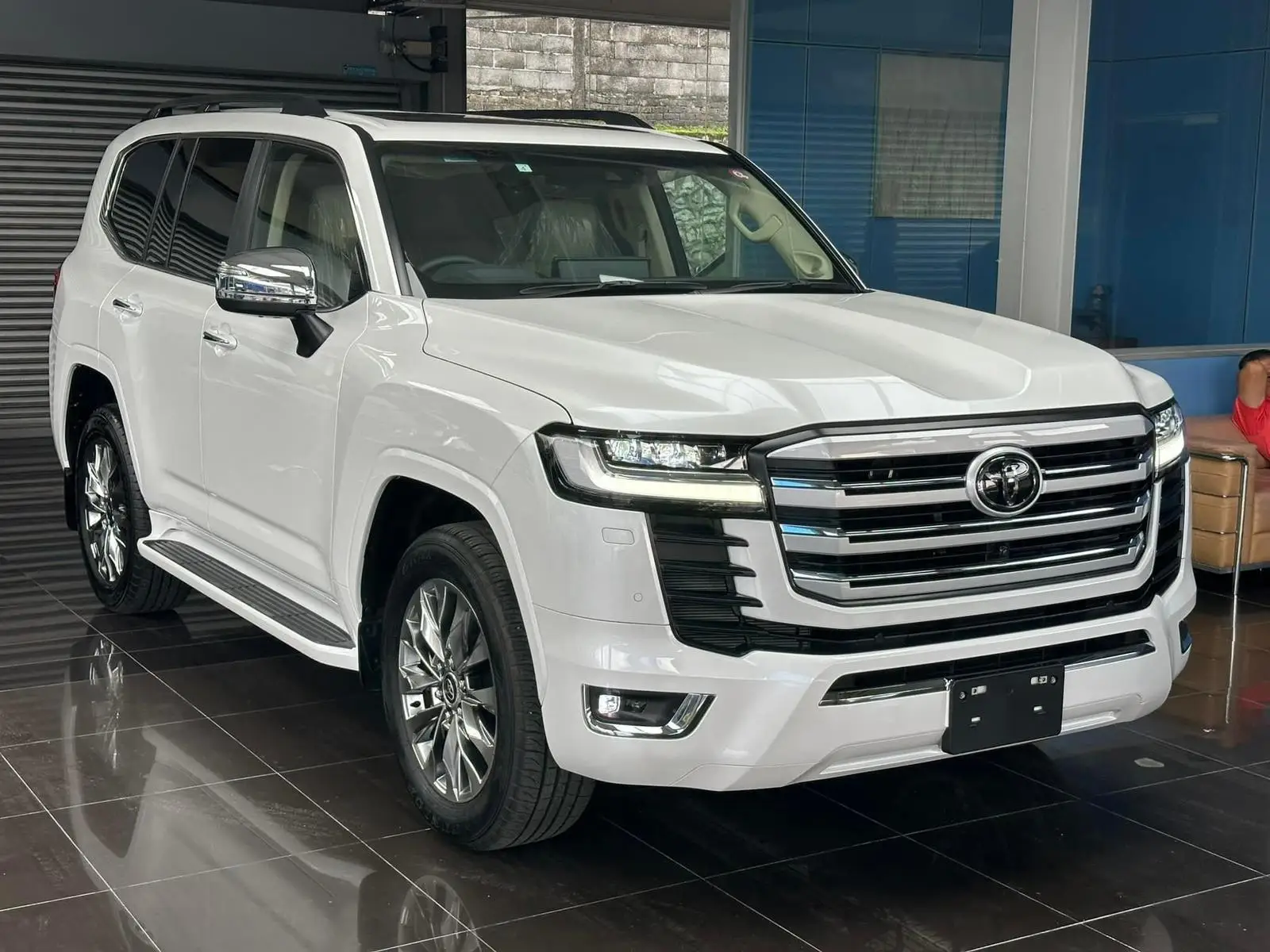 CLEAN USED 2023 TOYO-TA Land Crui-ser ZX| Alibaba.com