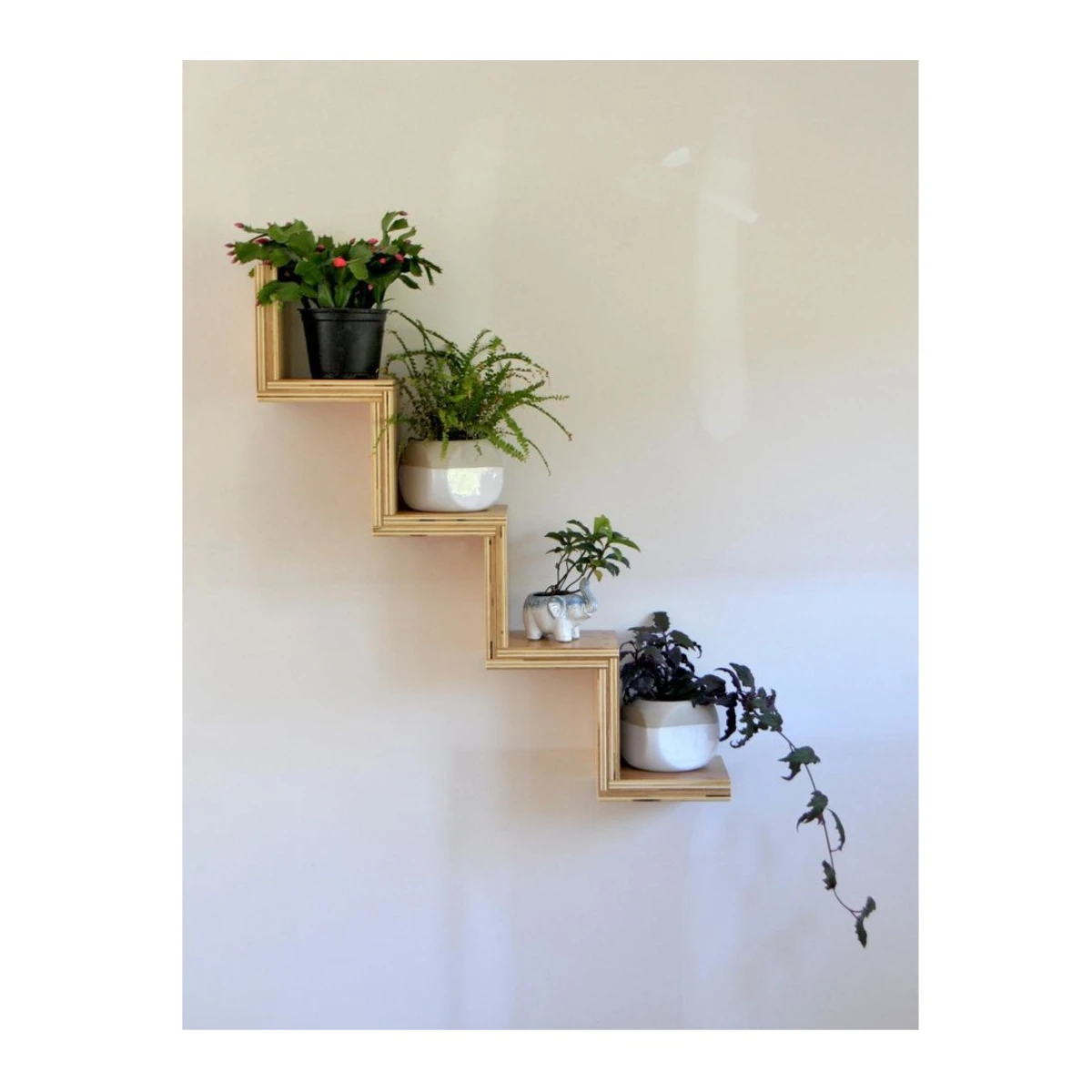 Fabulous Design Gold Color Hanging Planter For Home And Garden Indoor ...