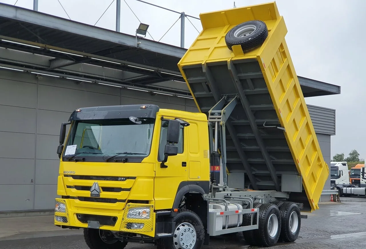 2020 Sinotruk Howo 371 Sleeper Cab Beds 1 Color Yellow Engine 371 Hp ...