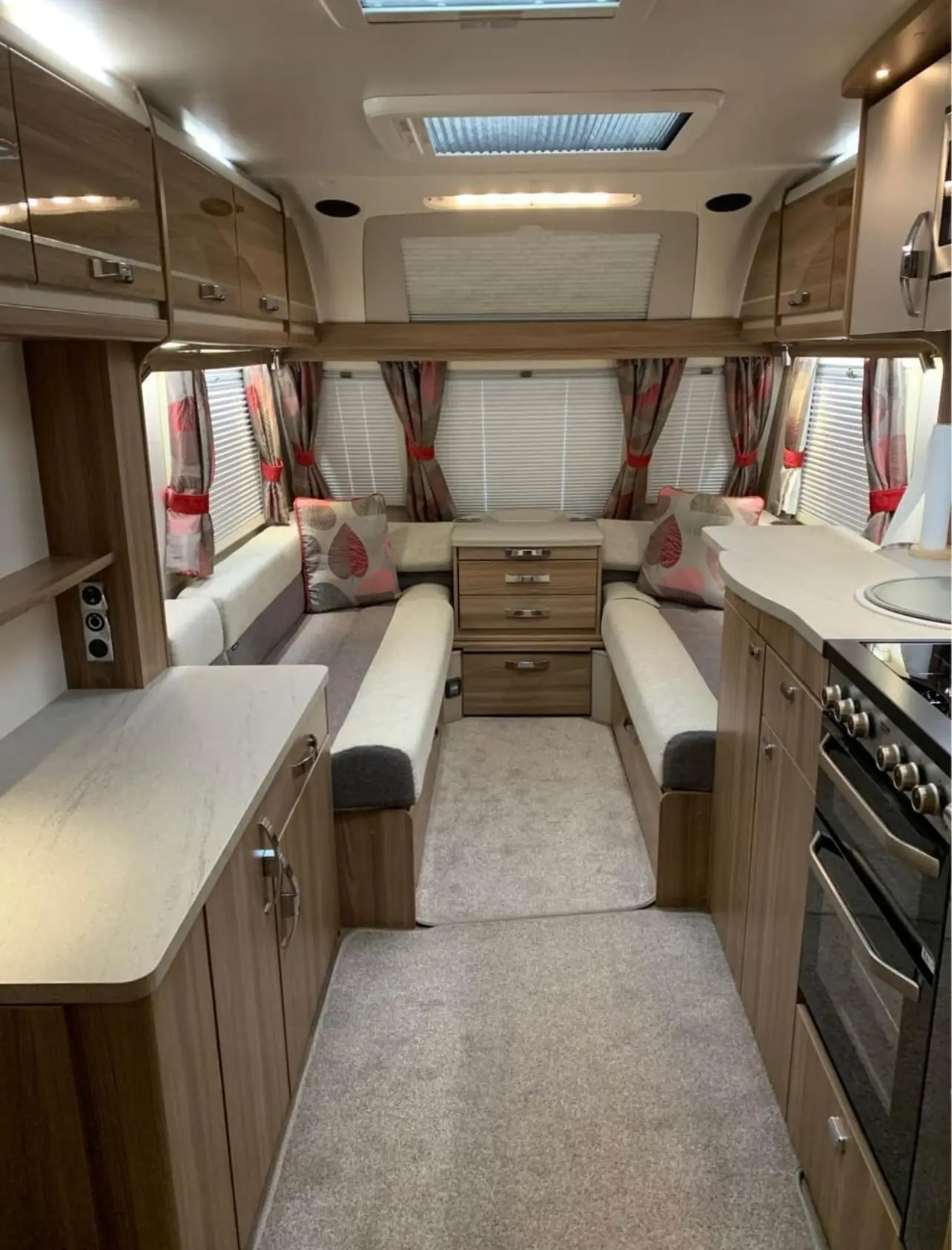 Outdoor Caravan 4x4 RV Camper Trailer Single Axle Mobile Travel Trailer ...